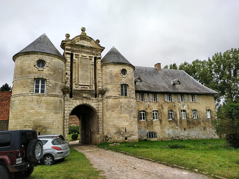 Le château d'Esnes, perle du Cambrésis
